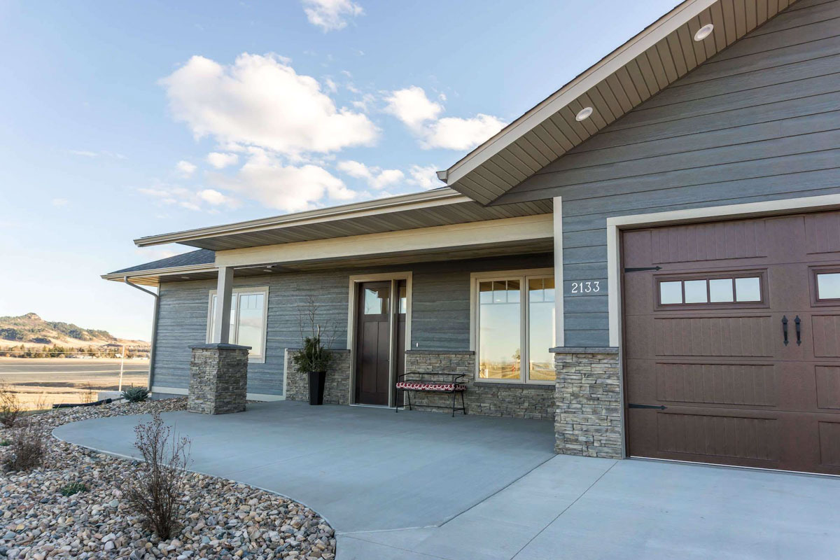 Forever Home in the Foothills Front Entry - Diamond Kote® Siding System