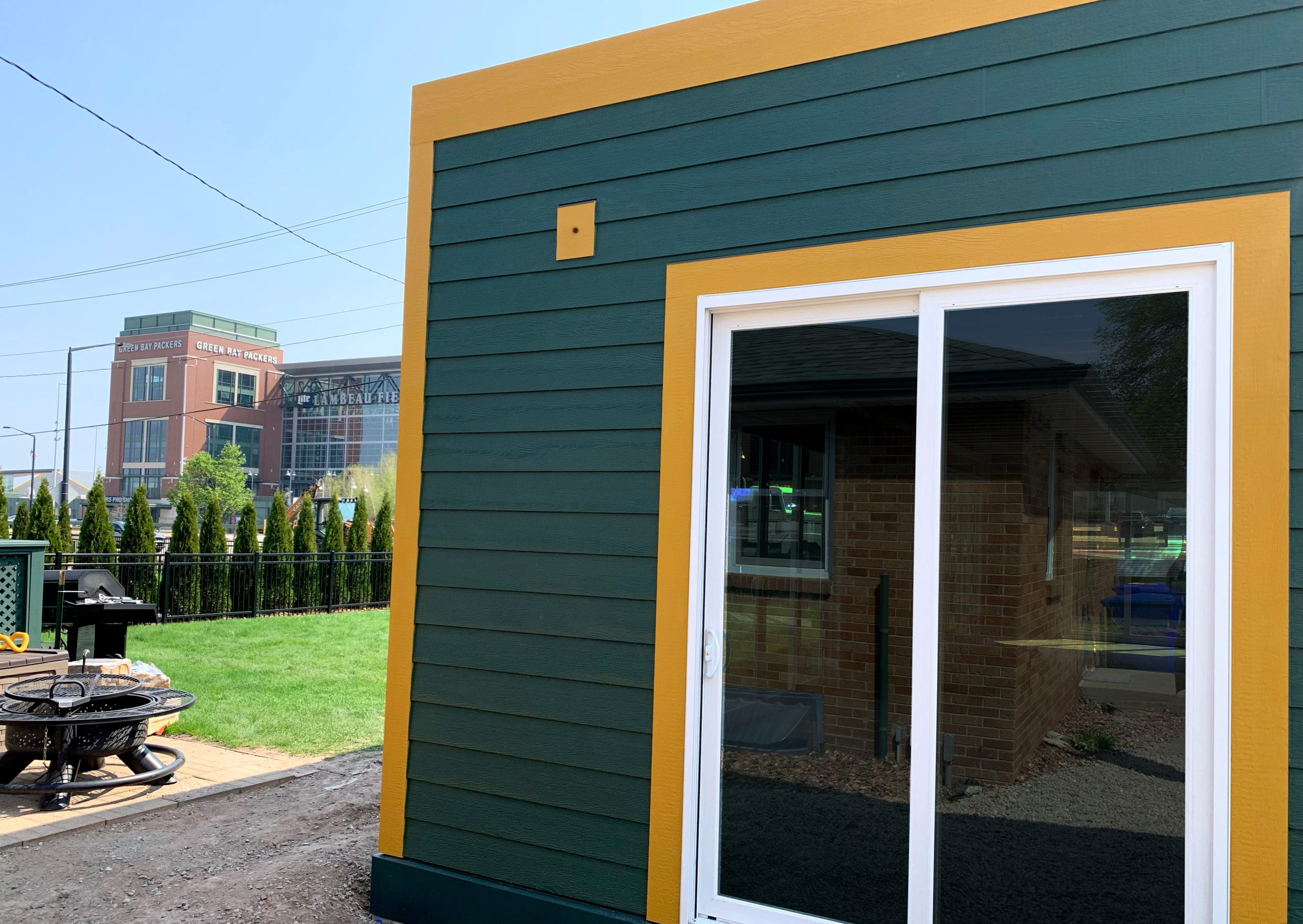 Game Day Hangout - Diamond Kote® Siding System